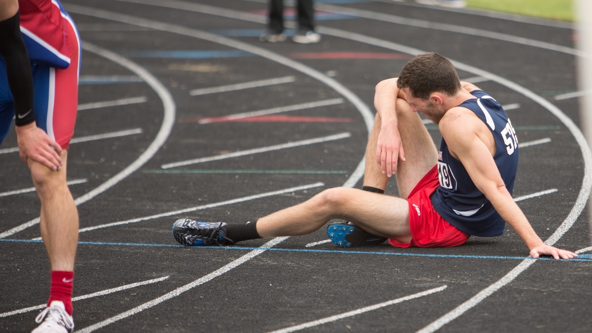Arzt erklärt in 2 Minuten, warum so viele junge Geimpfte beim Sport ...