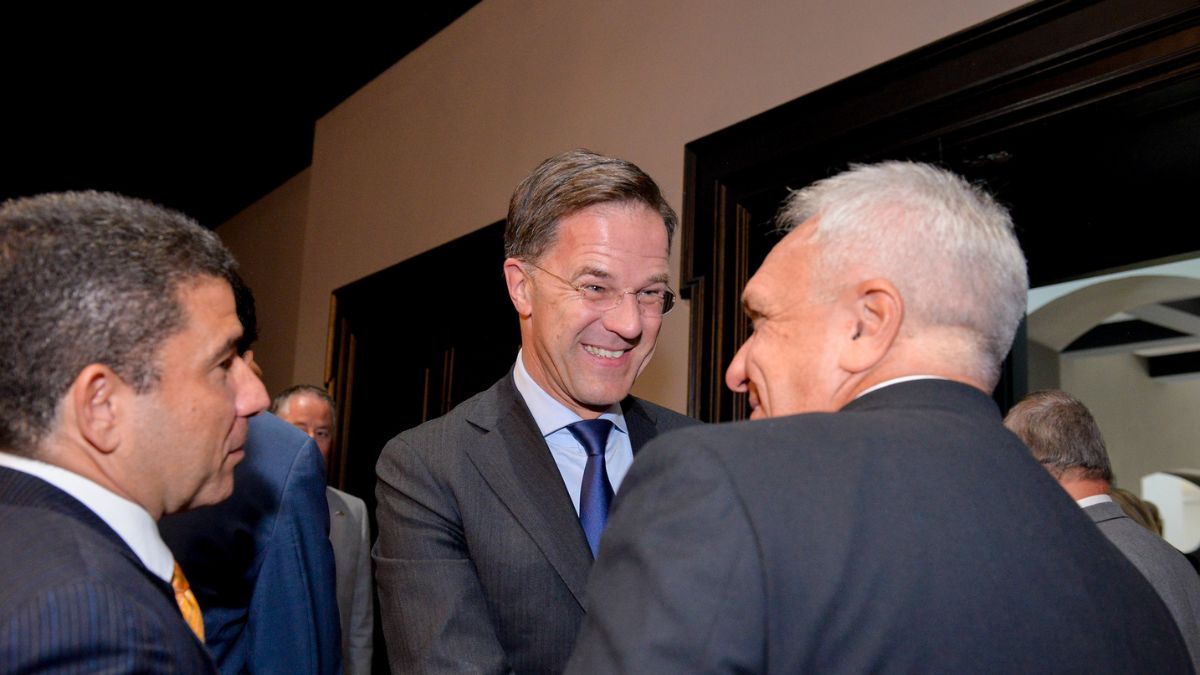 Rutte krijgt lastige vraag over Assange: 'Ongelofelijk hoe hij omgaat ...