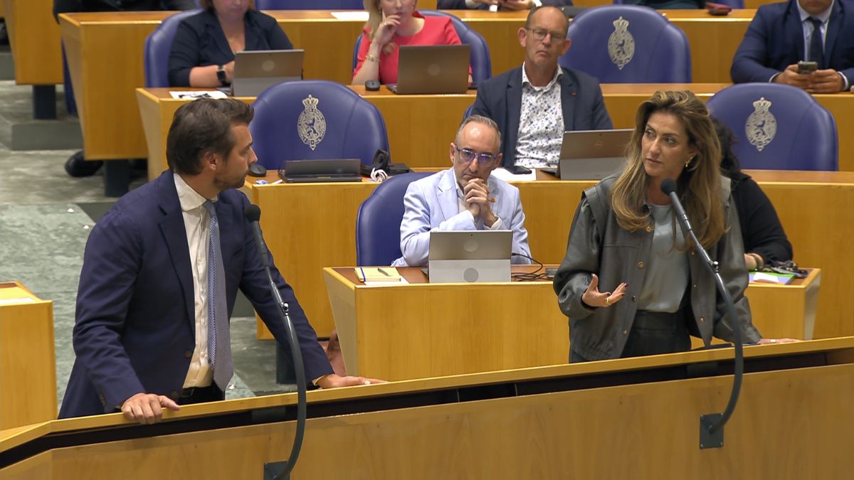 Yesilgöz slaat dreigende toon aan tegen Baudet: wie kan dit 'absurde ... Yesilgöz slaat dreigende toon aan tegen Baudet: wie kan dit 'absurde ...