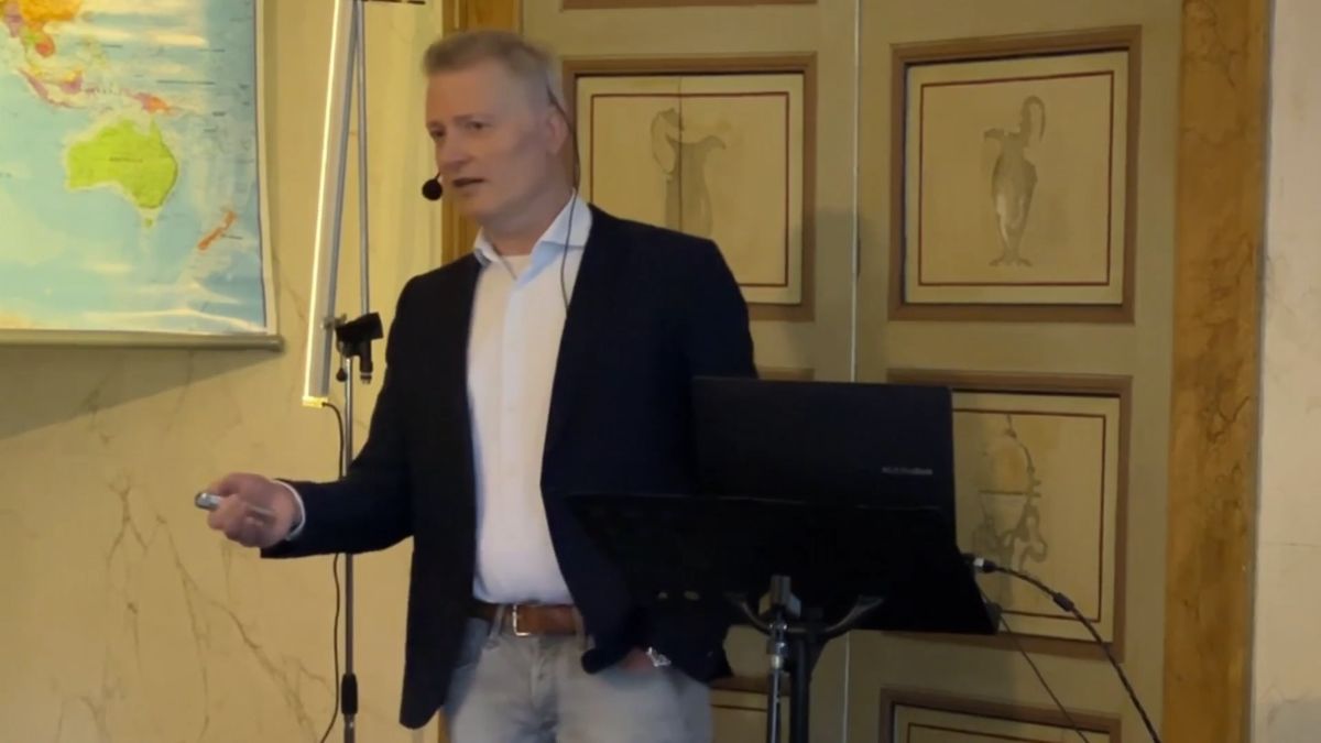 Kijk: Cees van den Bos laat zien hoe de staatsgreep in Nederland is ...