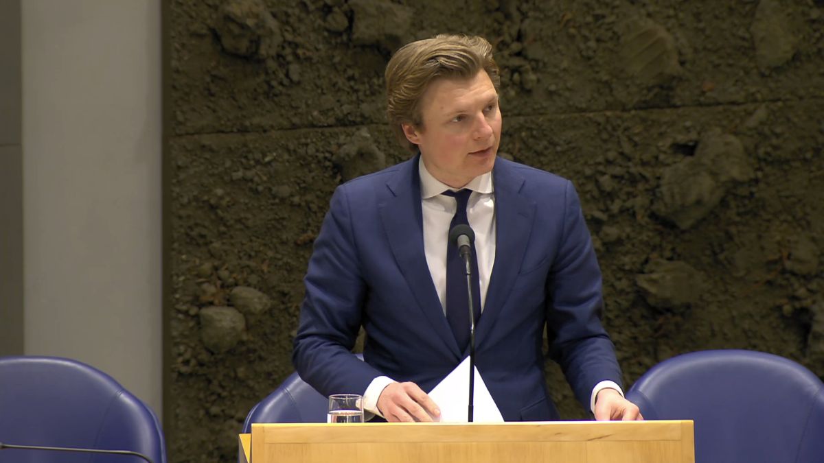 Pepijn van Houwelingen stelt Kamervragen over toetreding minister ...