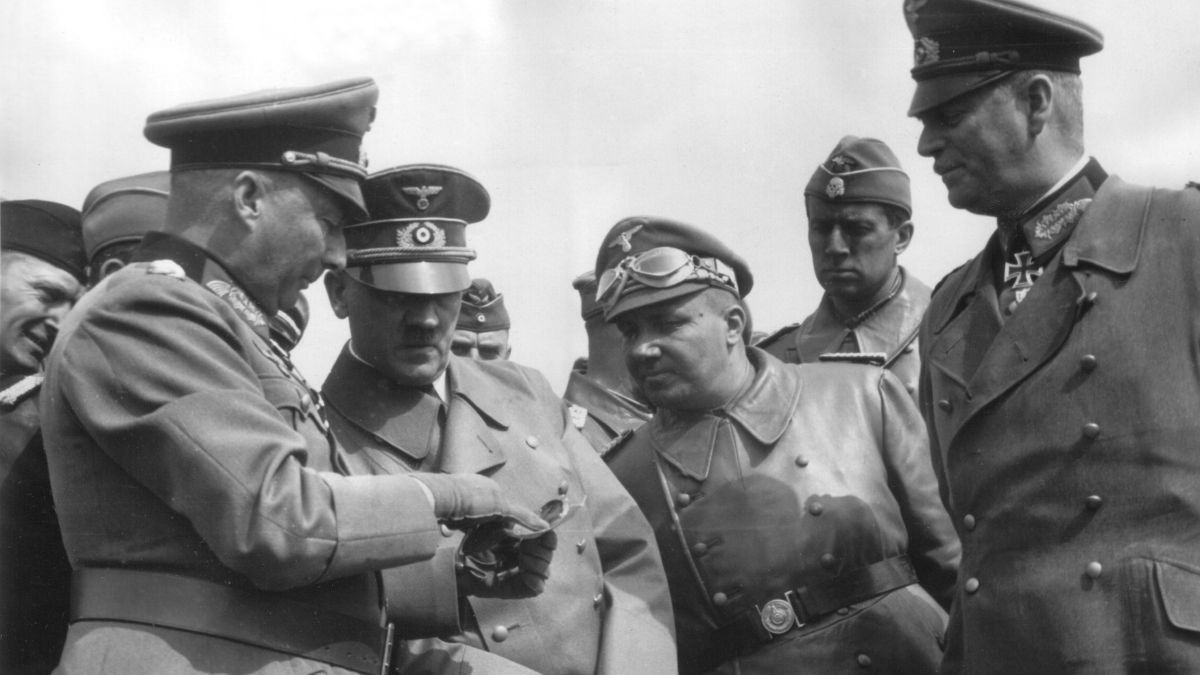 Hitler verborg 'fortuin zó groot dat alle voorgaande piraten- en ...